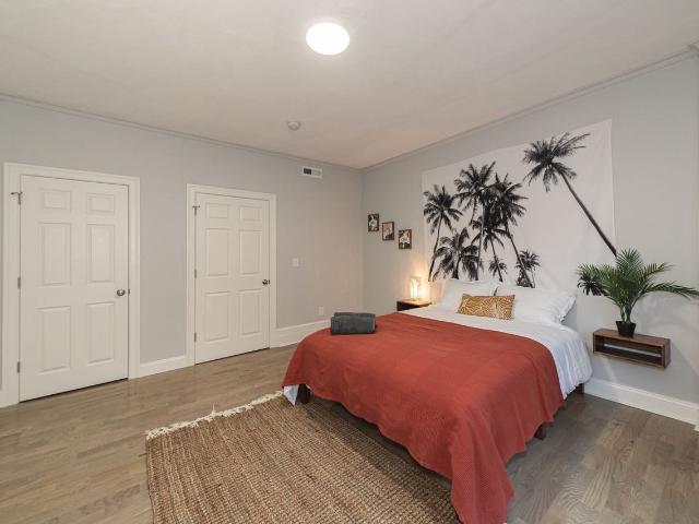 708 Orange Street Studio Apartment for Rent at 708 Orange St, New Haven, CT 06511 East Rock