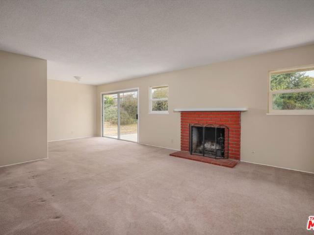 708 Loma Way