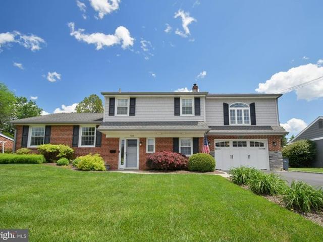 708 Lincoln Dr, Brookhaven, PA 19015