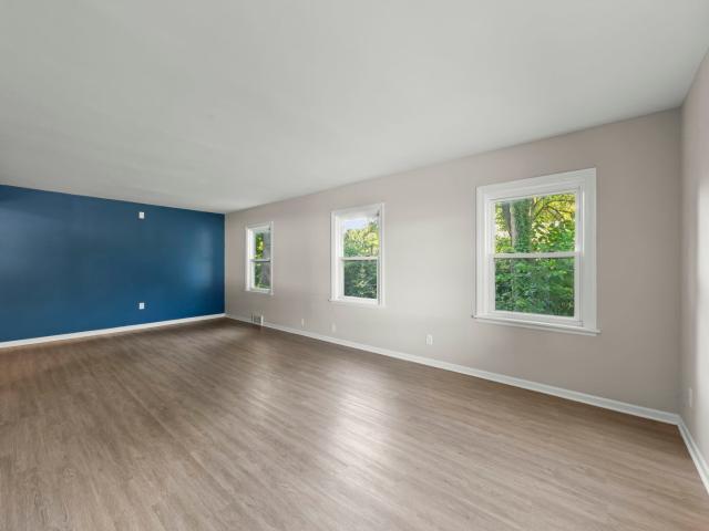708 N Cedar Road