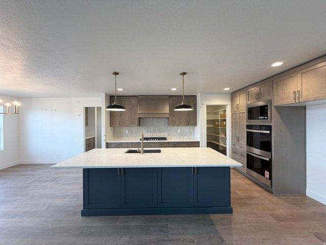 708 S 3500 W Unit 217, West Weber, UT 84401