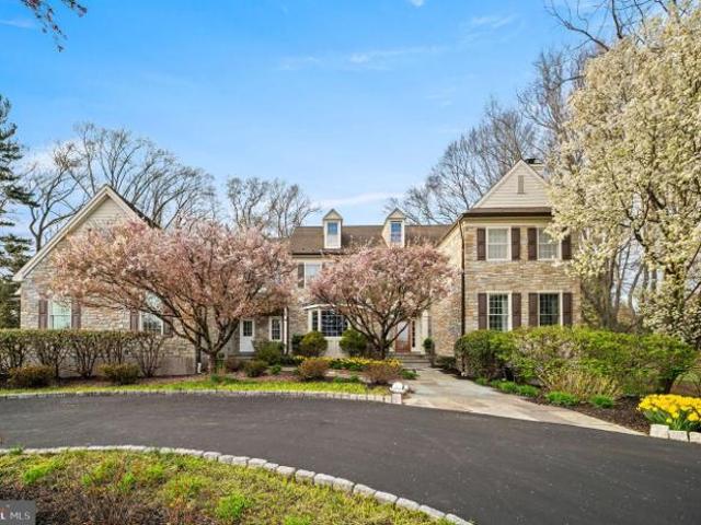 708 S Roberts Rd, Bryn Mawr, PA 19010