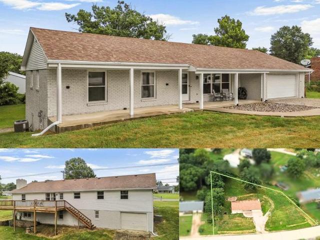 708 S Summit Dr, Holts Summit, MO 65043