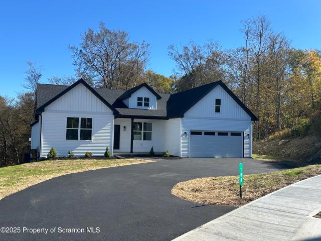 708 Pin Oak Pl, Moscow, PA 18444 | MLS #SC250703 | Compass