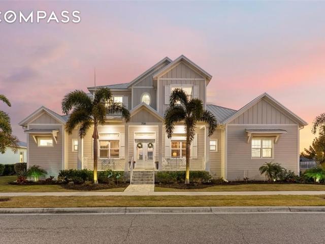 708 Pinckney Dr, Apollo Beach, FL