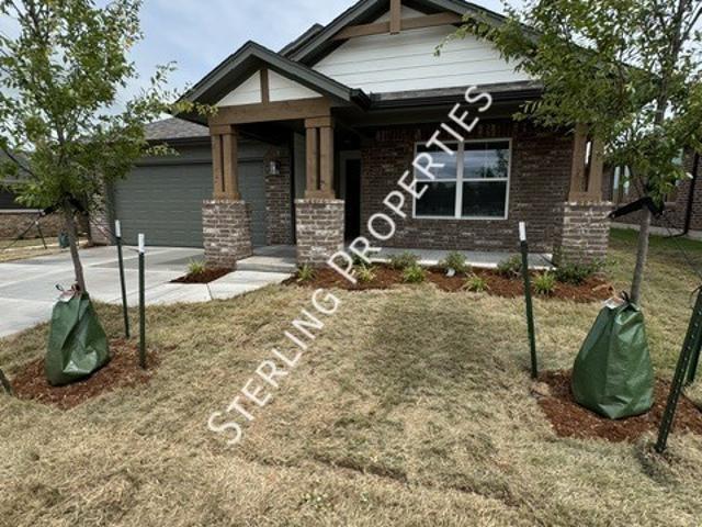 708 Prairie Dr 3 beds, 2 full baths