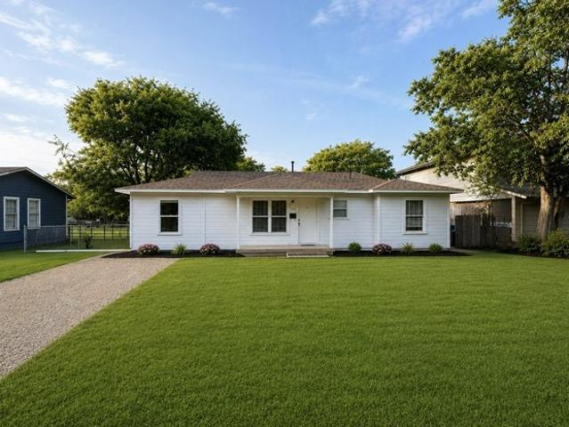 708 Race St, Crowley, TX 76036