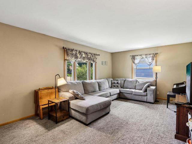 708 Riverview Dr