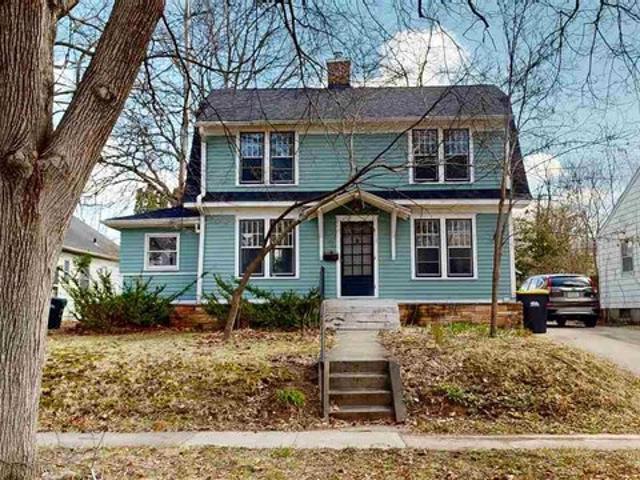 708 Rundell St, Iowa City, IA 52240