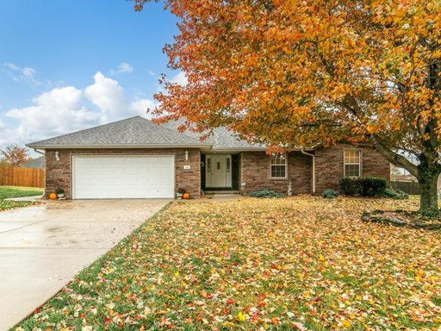 708 W Bryant St, Nixa, MO 65714