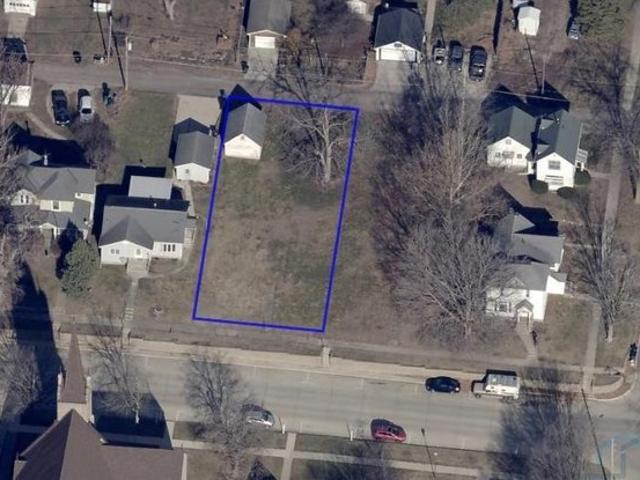 708 W Cedar St, Cherokee, IA 51012