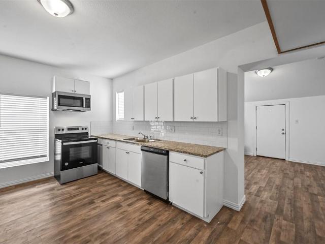 708 W Day Street