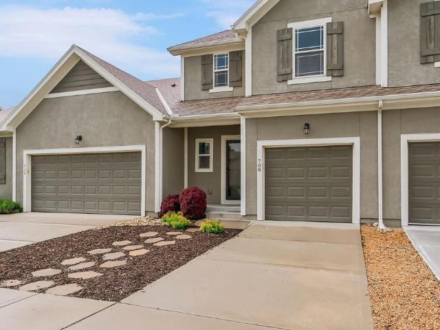 708 W Shawnee Ct, Gardner, KS 66030 | MLS #2616 | Compass