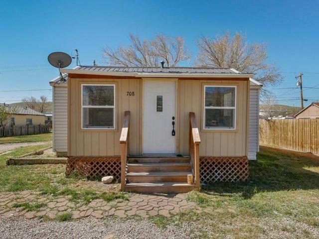 708 W State St, Rawlins, WY 82301