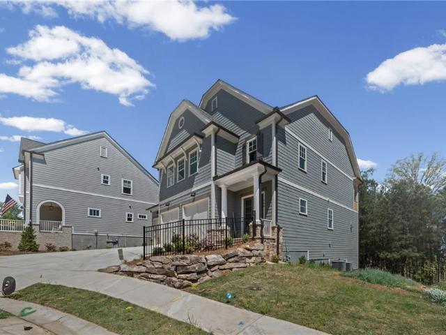 708 Woodlake Court