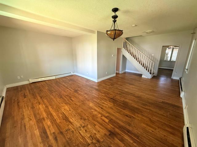 708 Woodside Lane