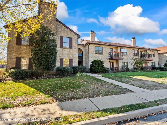 708 Wellington Place