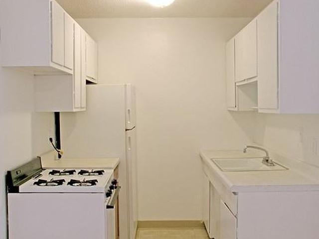 708 University Ave SE 1 Bedroom Apartment for Rent at 708 University Ave Se, Minneapolis, MN 55414 Marcy Holmes