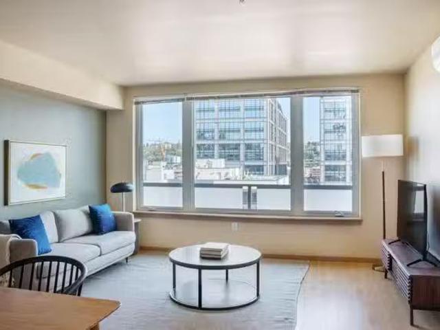 708 Uptown, 708 6th Ave N, Lower Queen Anne 1 Bedroom 1 Bath