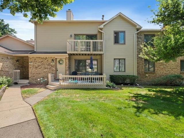 7096 Clements, West Bloomfield Township, MI 48322
