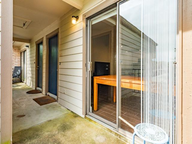 7098 N Holiday Dr, Galveston, TX 77550 | MLS #9617