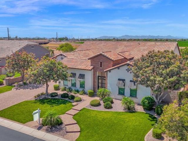 7098 S Portland Ave, Gilbert, AZ 85298