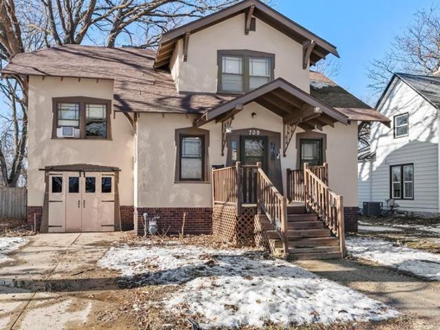 709 10th St NE, Austin, MN 55912