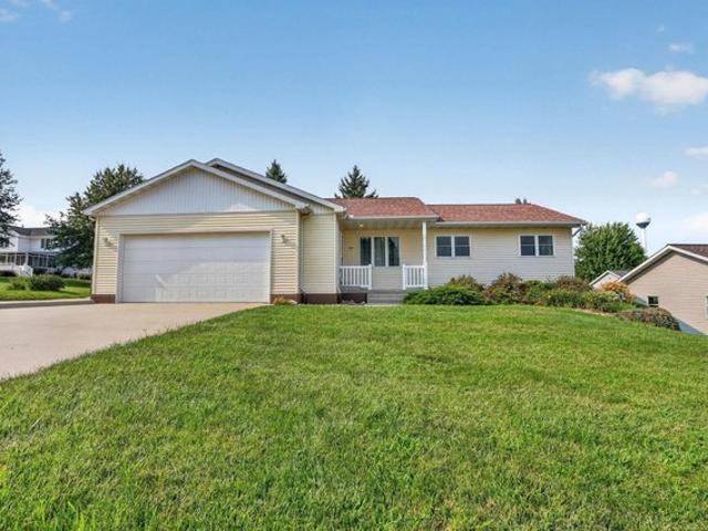 709 18th Ave, Gilbertville, IA 50634