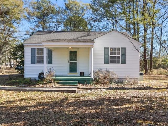 709 1st St N, Reform, AL 35481