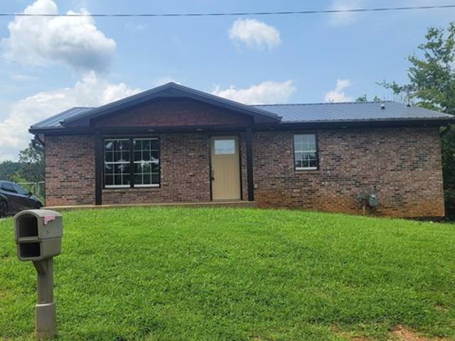 709 8th St, Newport, TN 37821