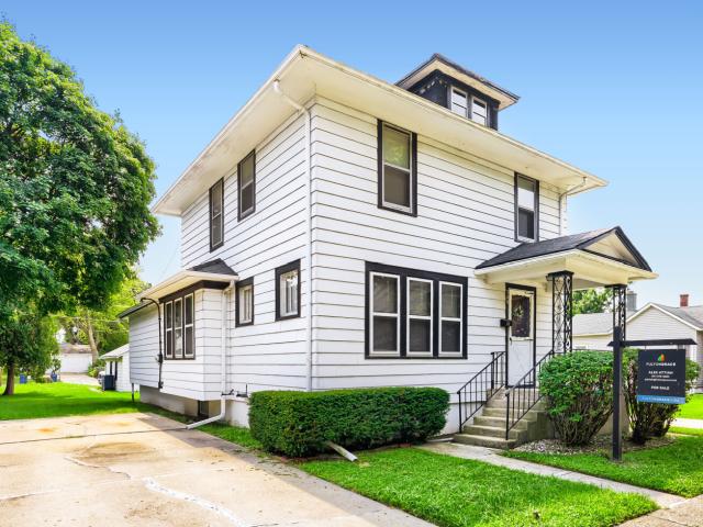 709 Center Street