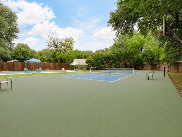 709 Chaffee Ct, Arlington, TX 76006