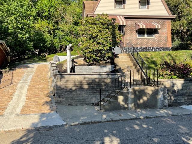 709 Charles St
