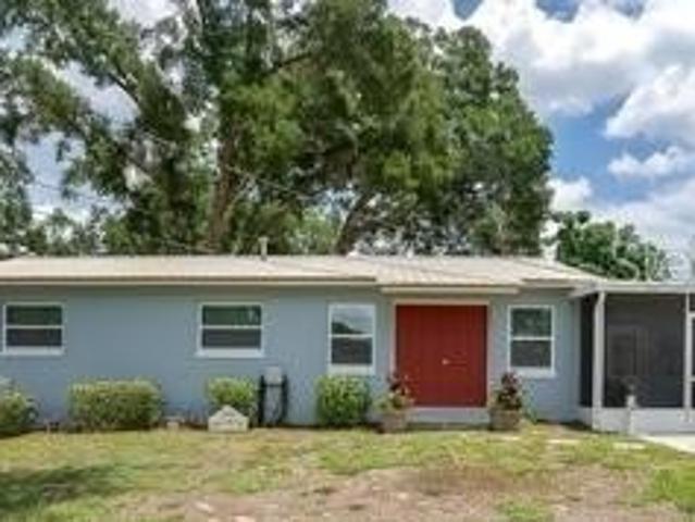 709 Cindy Ave, Fruitland Park, FL 34731