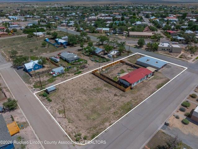 709 and 711 Ave E Lots 1,2,3,4,5,6, Carrizozo, NM 88301