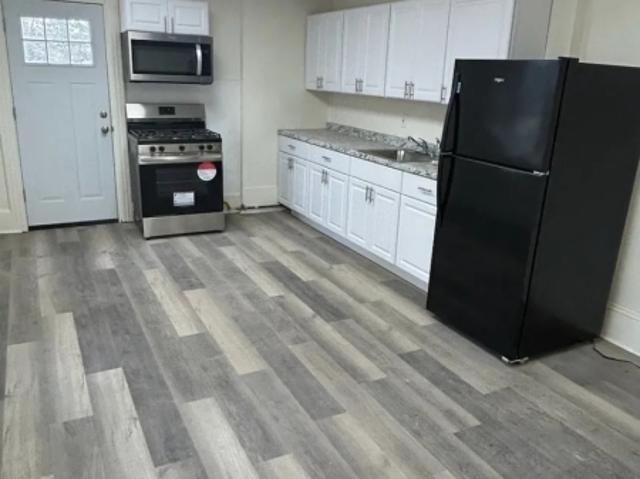 709 Beacon St709Abc # A