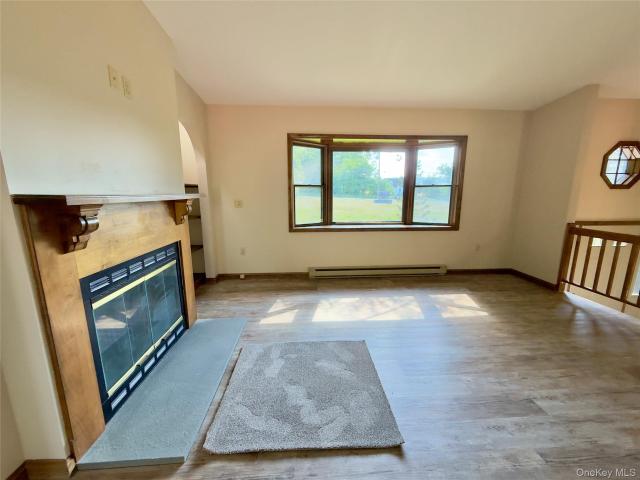 709 Bloomingburg Road