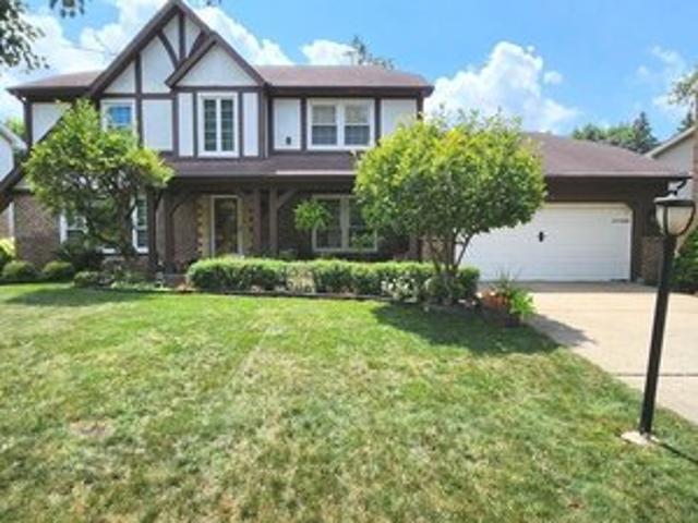 709 Garfield Ave, Libertyville, IL 60048