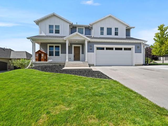 709 Grandview Cir, Providence, UT 84332