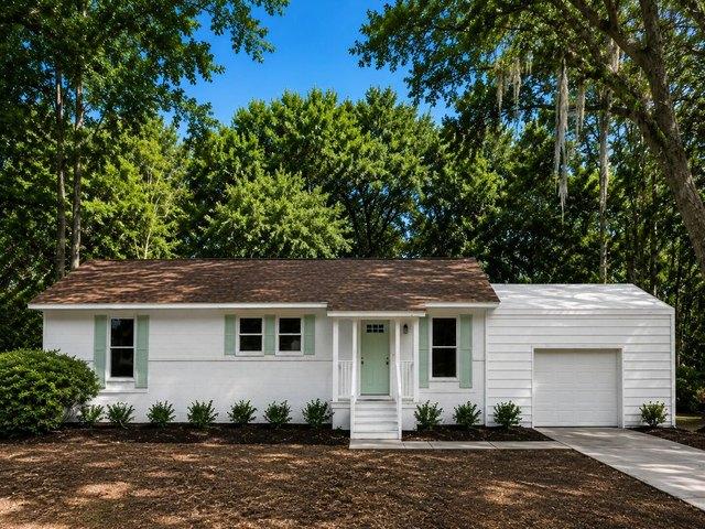 709 Dolph Ln, McClellanville, SC 29458