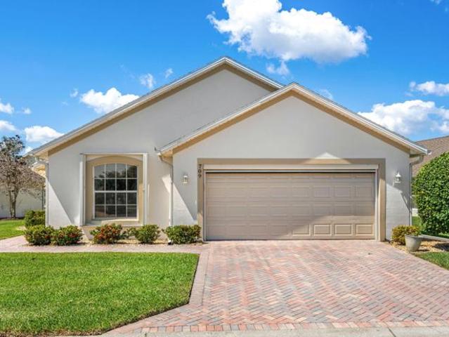 709 Danville Cir, Melbourne, FL 32904