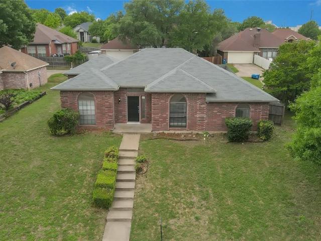 709 De Soto Dr, DeSoto, TX 75115 | MLS #21243 | Compass