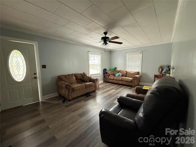 709 Dixie Avenue NW