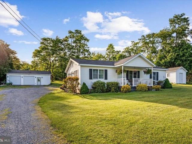 709 Dicks Hollow Rd, Winchester, VA 22603