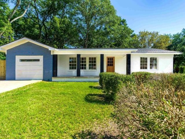 709 E Birdsong St, Longview, TX 75602