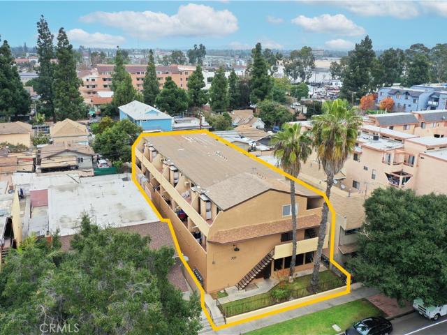 709 E Chestnut Ave, Santa Ana, CA 92701 | MLS #PW25111 | Compass