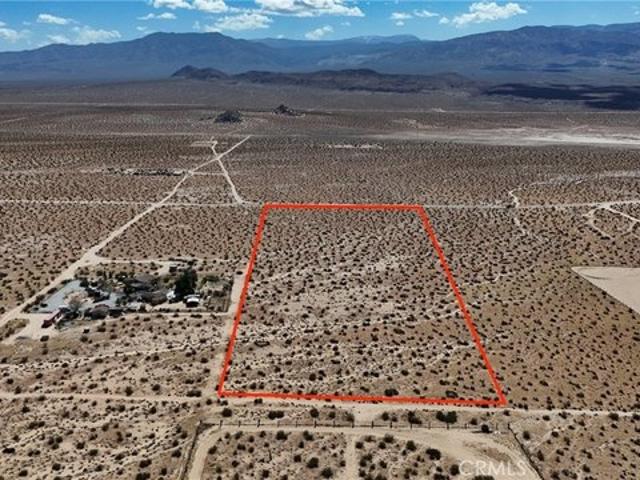 709 E End Rd, Lucerne Valley, CA 92356