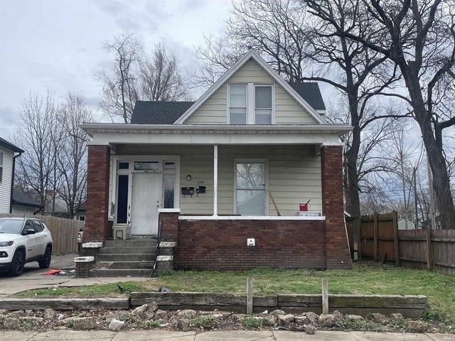 709 E Powell Ave, Evansville, IN 47713