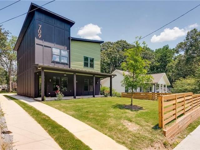 709 Emily Pl NW, Atlanta, GA 30318