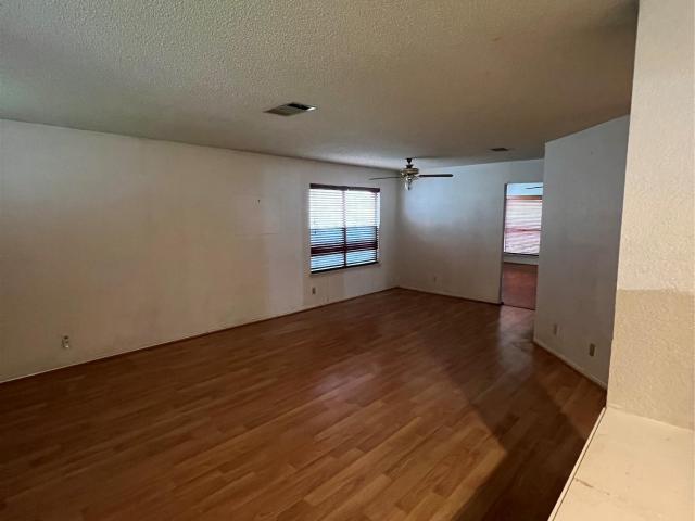 709 Elder Way